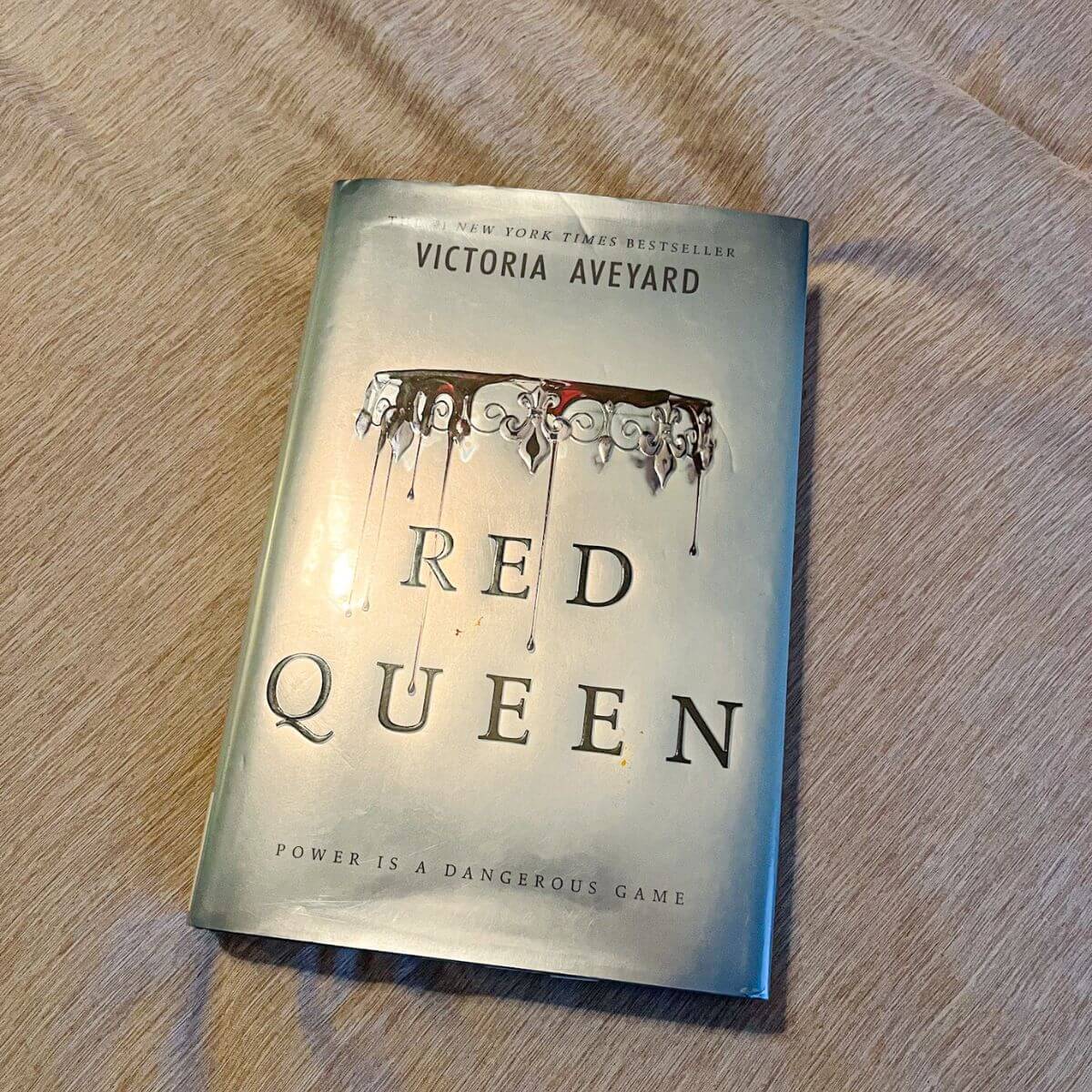 Red Queen Book One with Summary and Review